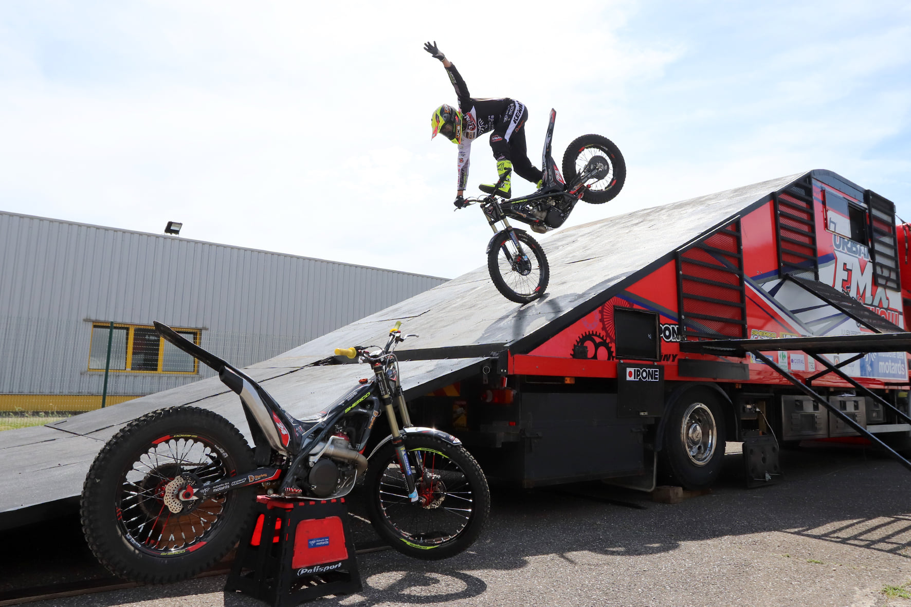 Show Freestyle MotoCross &trial Urban Trial Show